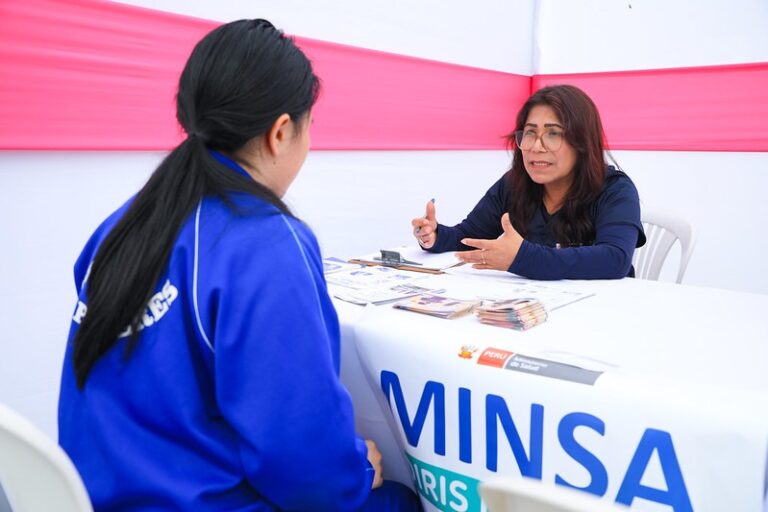 Minsa: ¿Cómo prevenir el embarazo adolescente desde casa? - Reina de la Selva